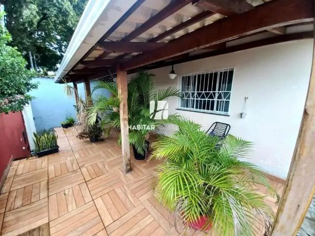 Casa / Sobrado para Venda em Belo Horizonte/MG Santa Mônica 4 Quartos