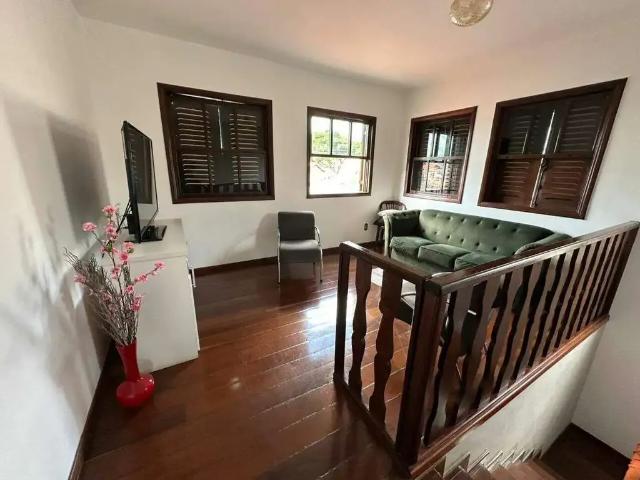 Casa / Sobrado para Venda em Belo Horizonte/MG Santa Mônica 4 Quartos