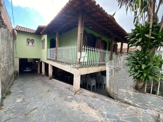 Casa / Sobrado para Venda em Belo Horizonte/MG Santa Mônica 4 Quartos