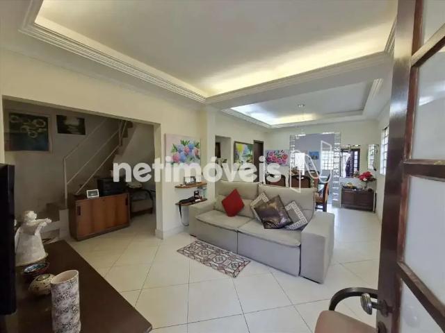Casa / Sobrado para Venda em Belo Horizonte/MG Santa Mônica 5 Quartos