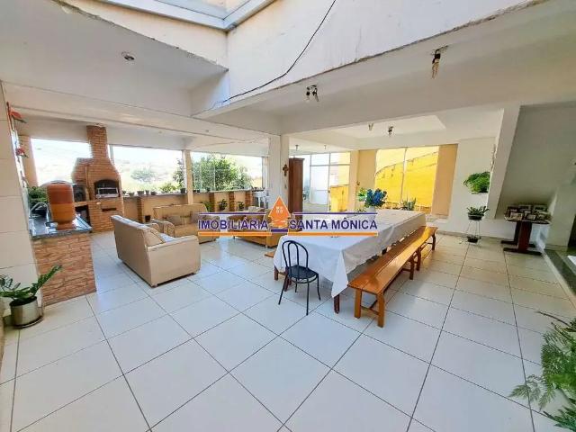 Casa / Sobrado para Venda em Belo Horizonte/MG Santa Mônica 5 Quartos