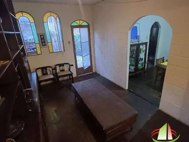 Casa / Sobrado para Venda em Belo Horizonte/MG Santa Mônica 2 Quartos