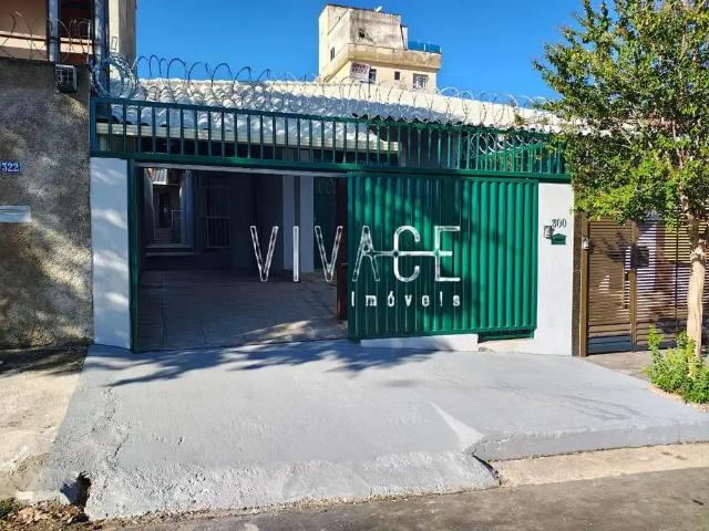 Casa / Sobrado para Venda em Belo Horizonte/MG Santa Mônica 3 Quartos