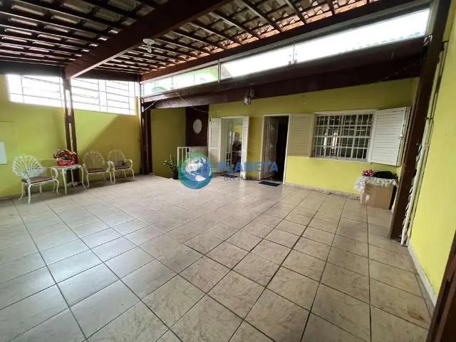 Casa / Sobrado para Venda em Belo Horizonte/MG Santa Mônica 3 Quartos