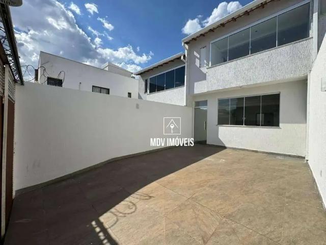 Casa / Sobrado para Venda em Belo Horizonte/MG Santa Mônica 3 Quartos