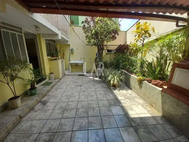 Casa / Sobrado para Venda em Belo Horizonte/MG Santa Mônica 3 Quartos