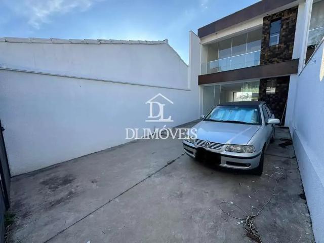 Casa / Sobrado para Venda em Belo Horizonte/MG Santa Mônica 3 Quartos