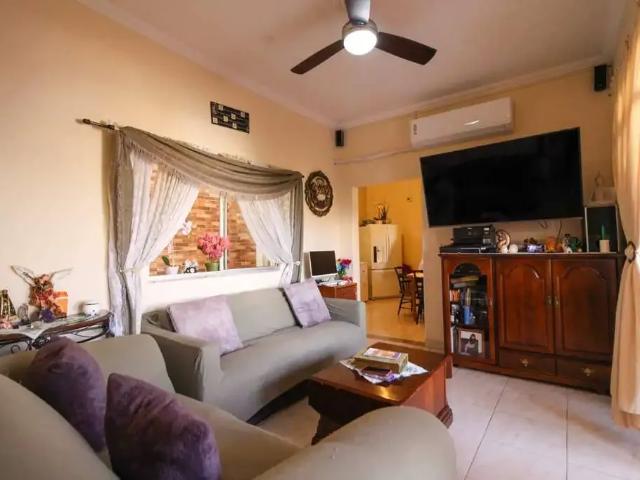Casa / Sobrado para Venda em Belo Horizonte/MG Santa Mônica 3 Quartos