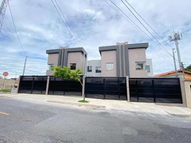 Casa / Sobrado para Venda em Belo Horizonte/MG Santa Mônica 3 Quartos