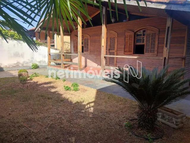 Casa / Sobrado para Venda em Belo Horizonte/MG Santa Mônica 3 Quartos