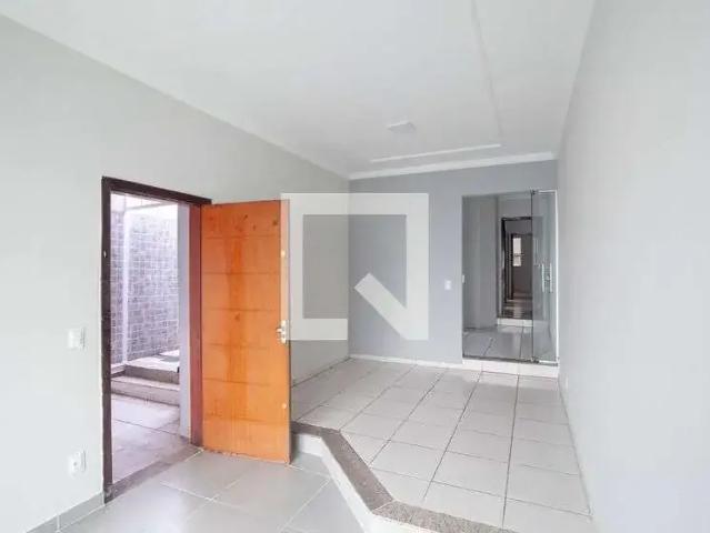 Casa / Sobrado para Venda em Belo Horizonte/MG Santa Mônica 3 Quartos