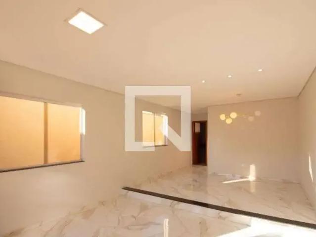 Casa / Sobrado para Venda em Belo Horizonte/MG Santa Mônica 3 Quartos