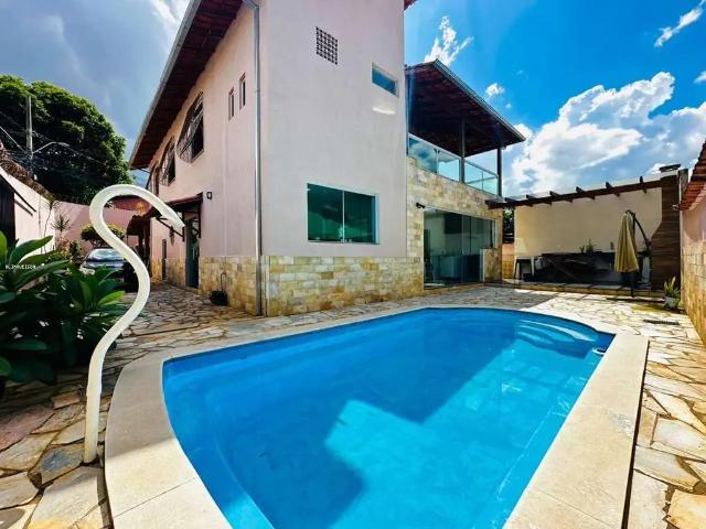 Casa / Sobrado para Venda em Belo Horizonte/MG Santa Amélia 4 Quartos