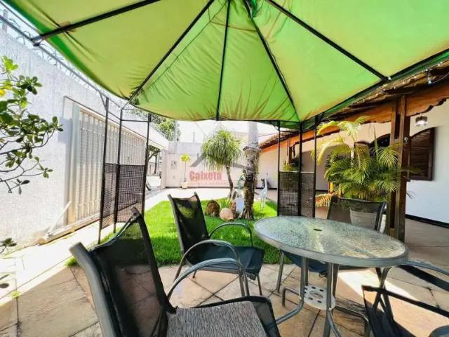 Casa / Sobrado para Venda em Belo Horizonte/MG Santa Amélia 4 Quartos