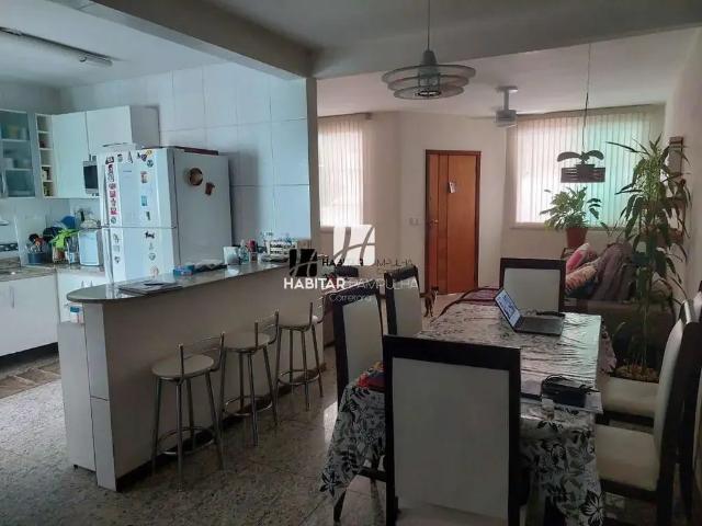 Casa / Sobrado para Venda em Belo Horizonte/MG Santa Amélia 4 Quartos