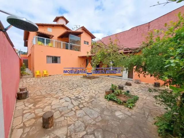 Casa / Sobrado para Venda em Belo Horizonte/MG Santa Amélia 5 Quartos