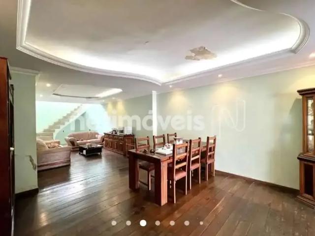 Casa / Sobrado para Venda em Belo Horizonte/MG Santa Amélia 5 Quartos