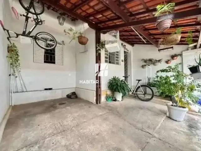 Casa / Sobrado para Venda em Belo Horizonte/MG Santa Amélia 2 Quartos