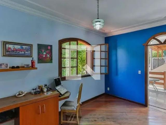 Casa / Sobrado para Venda em Belo Horizonte/MG Santa Amélia 3 Quartos