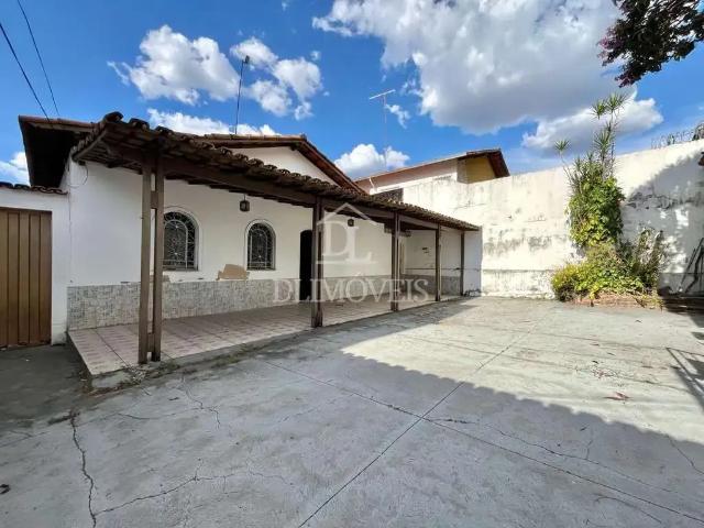 Casa / Sobrado para Venda em Belo Horizonte/MG Santa Amélia 3 Quartos