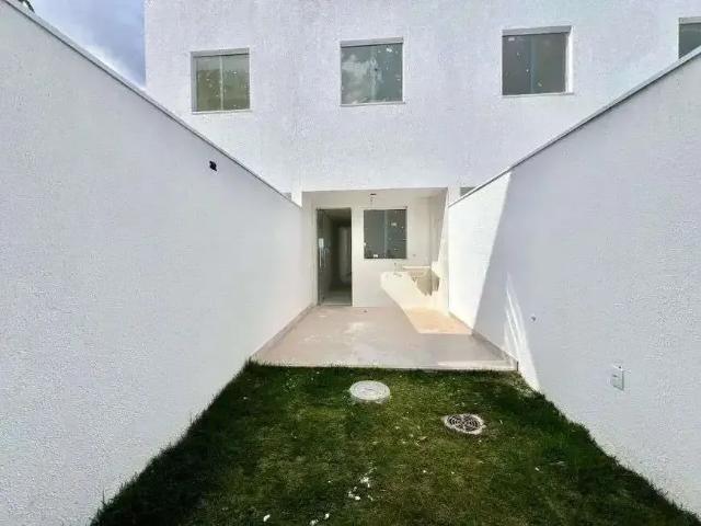 Casa / Sobrado para Venda em Belo Horizonte/MG Santa Branca 2 Quartos