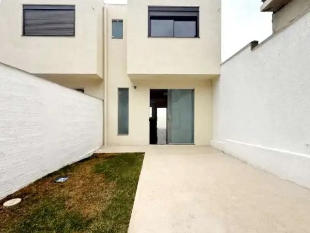 Casa / Sobrado para Venda em Belo Horizonte/MG Santa Branca 3 Quartos