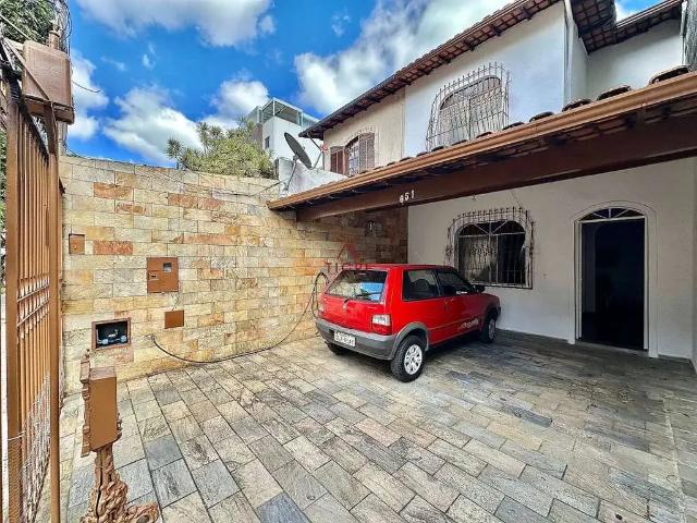 Casa / Sobrado para Venda em Belo Horizonte/MG Santa Branca 3 Quartos