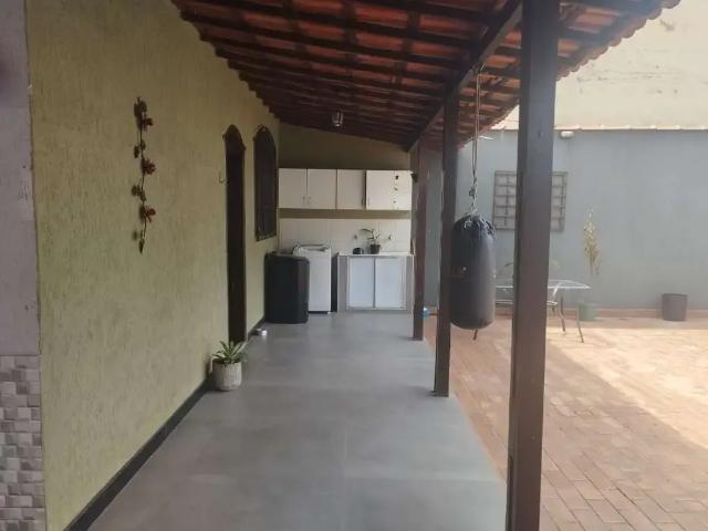 Casa / Sobrado para Venda em Belo Horizonte/MG Santa Cruz 3 Quartos