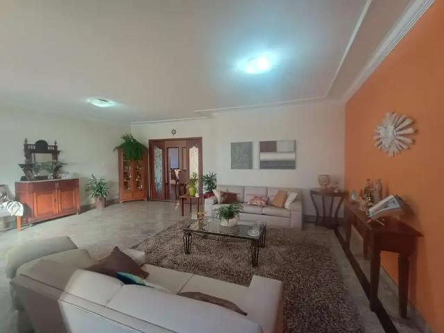 Casa / Sobrado para Venda em Belo Horizonte/MG Santa Inês 6 Quartos