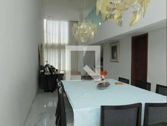 Casa / Sobrado para Venda em Belo Horizonte/MG Santa Lúcia 4 Quartos