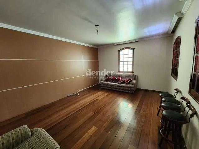 Casa / Sobrado para Venda em Belo Horizonte/MG Santa Lúcia 5 Quartos