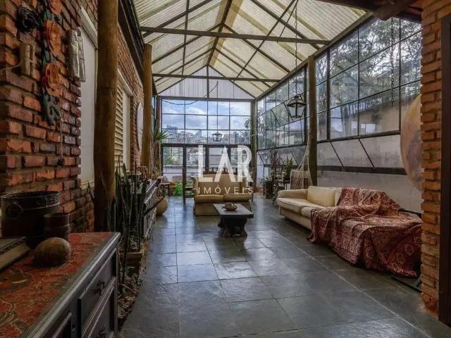 Casa / Sobrado para Venda em Belo Horizonte/MG Santa Lúcia 5 Quartos