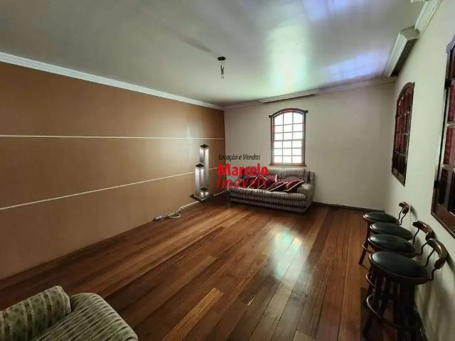 Casa / Sobrado para Venda em Belo Horizonte/MG Santa Lúcia 5 Quartos