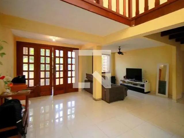 Casa / Sobrado para Venda em Belo Horizonte/MG Santa Lúcia 6 Quartos