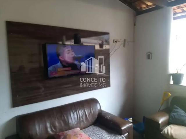 Casa / Sobrado para Venda em Belo Horizonte/MG Santa Rosa 6 Quartos