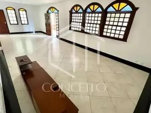 Casa / Sobrado para Venda em Belo Horizonte/MG Santa Rosa 8 Quartos