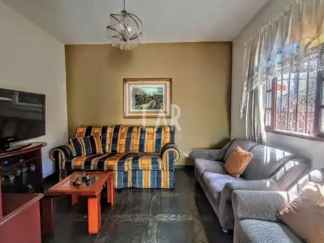 Casa / Sobrado para Venda em Belo Horizonte/MG Santa Tereza 4 Quartos