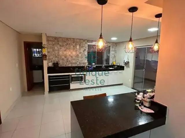 Casa / Sobrado para Venda em Belo Horizonte/MG Santa Tereza 4 Quartos