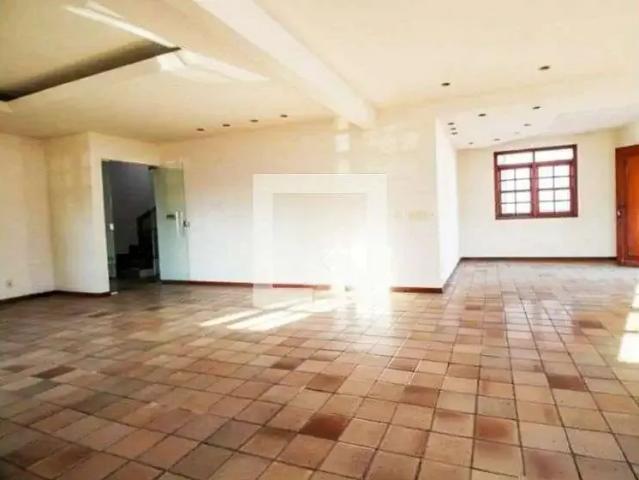 Casa / Sobrado para Venda em Belo Horizonte/MG Santa Tereza 7 Quartos