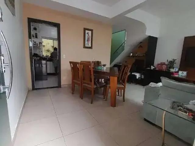 Casa / Sobrado para Venda em Belo Horizonte/MG Santa Terezinha 4 Quartos