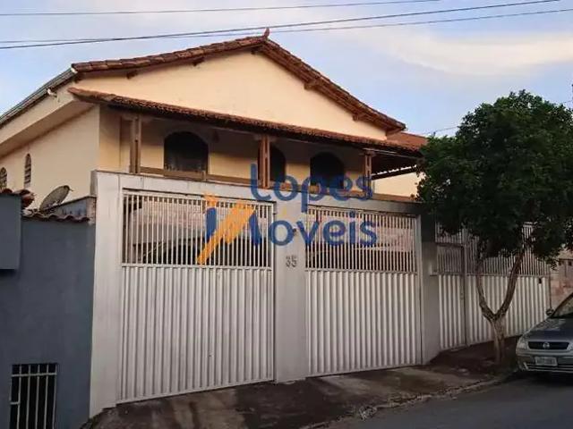 Casa / Sobrado para Venda em Belo Horizonte/MG Santa Terezinha 7 Quartos