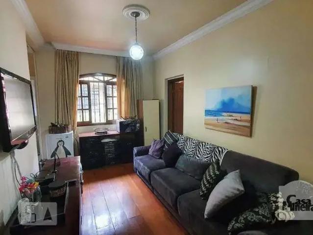 Casa / Sobrado para Venda em Belo Horizonte/MG Santo Antônio 8 Quartos