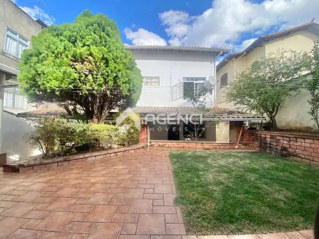 Casa / Sobrado para Venda em Belo Horizonte/MG Serrano 4 Quartos