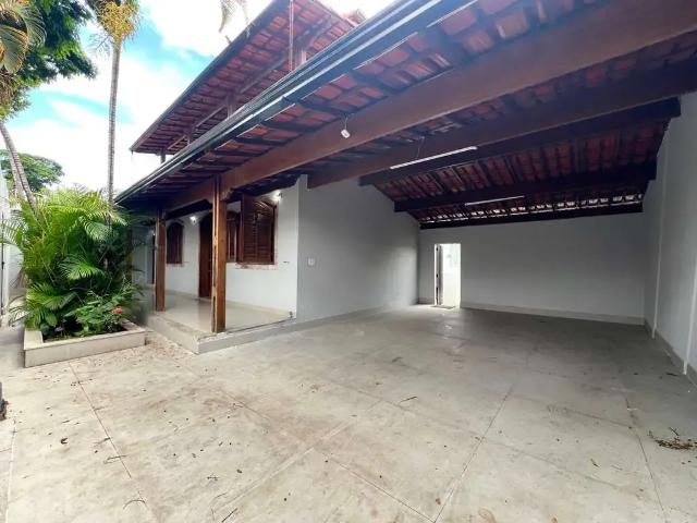 Casa / Sobrado para Venda em Belo Horizonte/MG Serrano 5 Quartos