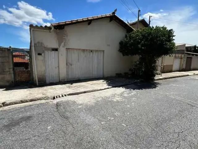 Casa / Sobrado para Venda em Belo Horizonte/MG Tirol 5 Quartos