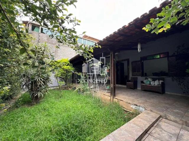Casa / Sobrado para Venda em Belo Horizonte/MG Universitário 4 Quartos