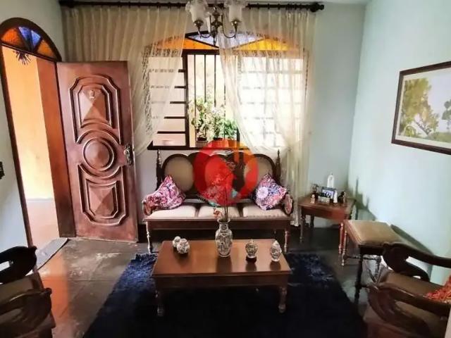 Casa / Sobrado para Venda em Belo Horizonte/MG Vila Cloris 4 Quartos
