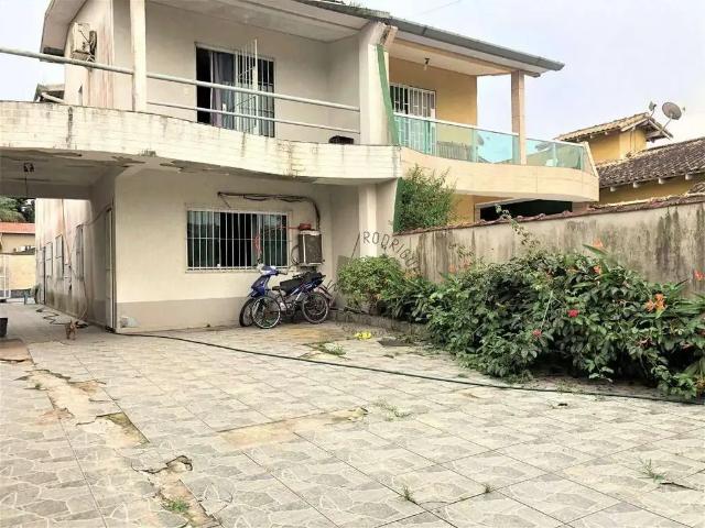 Casa / Sobrado para Venda em Bertioga/SP Maitinga 4 Quartos