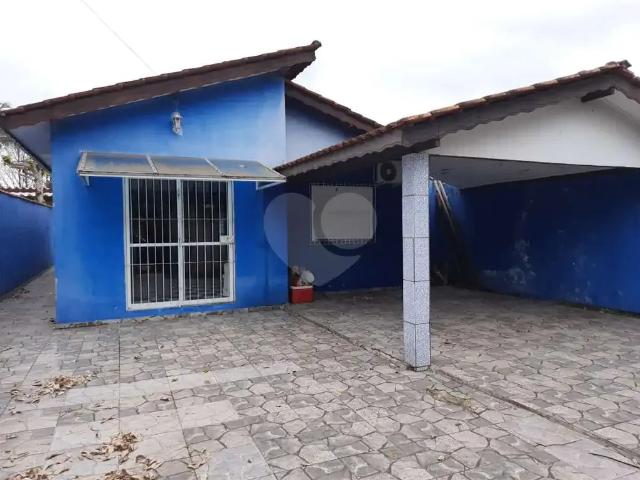 Casa / Sobrado para Venda em Bertioga/SP Boraceia 3 Quartos