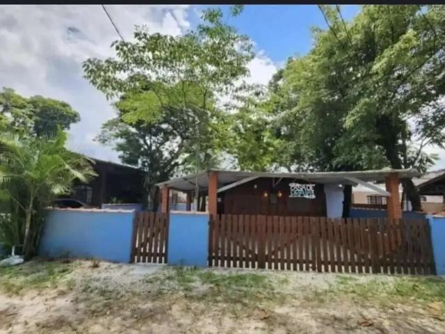 Casa / Sobrado para Venda em Bertioga/SP Boraceia 3 Quartos